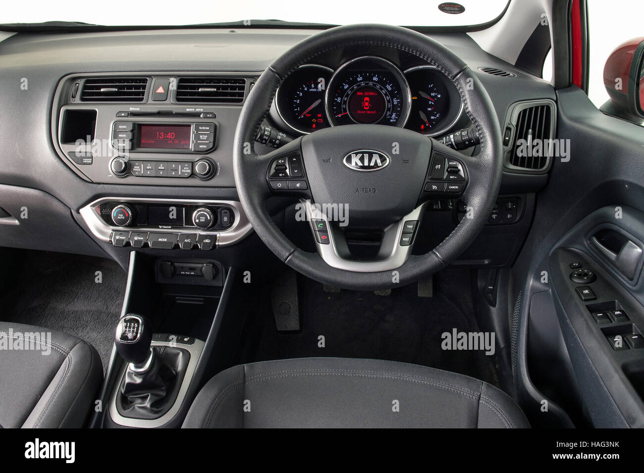 Auto interieur dashboard Stockfotos und -bilder Kaufen - Alamy