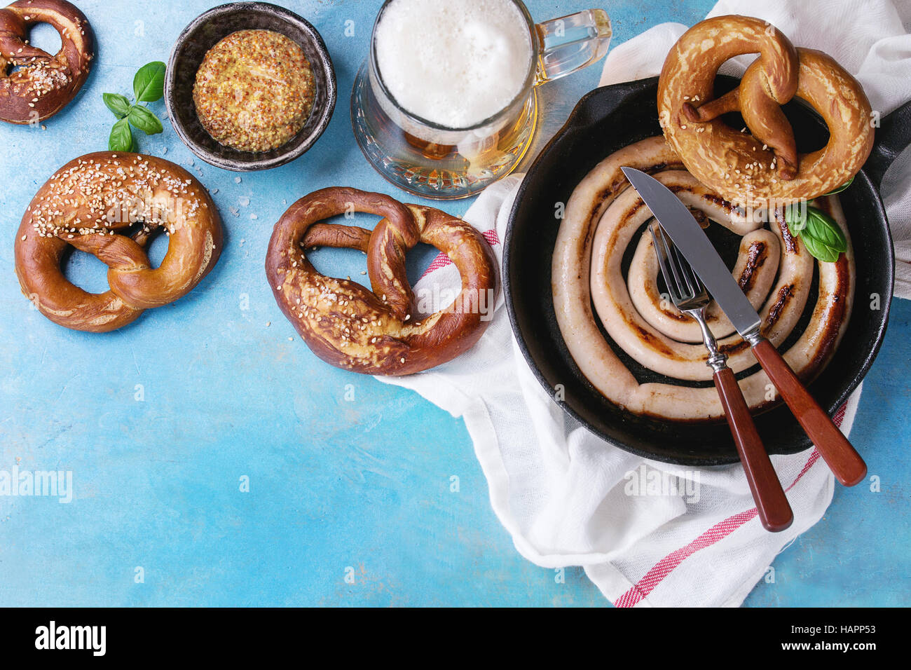 Bier oktoberfest rahmen -Fotos und -Bildmaterial in hoher Auflösung – Alamy