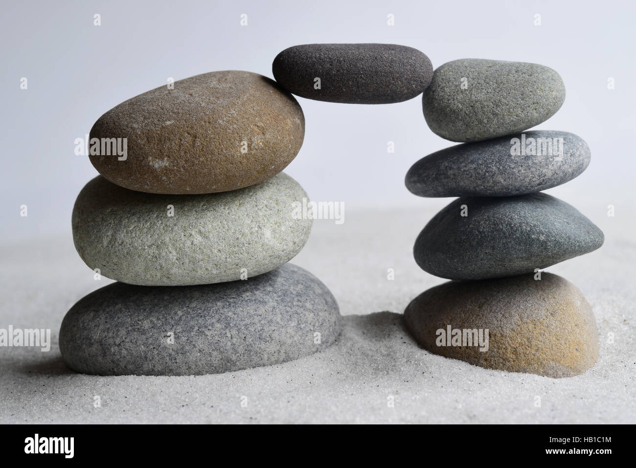 Stone balance -Fotos und -Bildmaterial in hoher Auflösung – Alamy