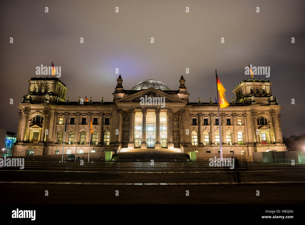 Cupola of the reichstag at night -Fotos und -Bildmaterial in hoher Auflösung – Alamy