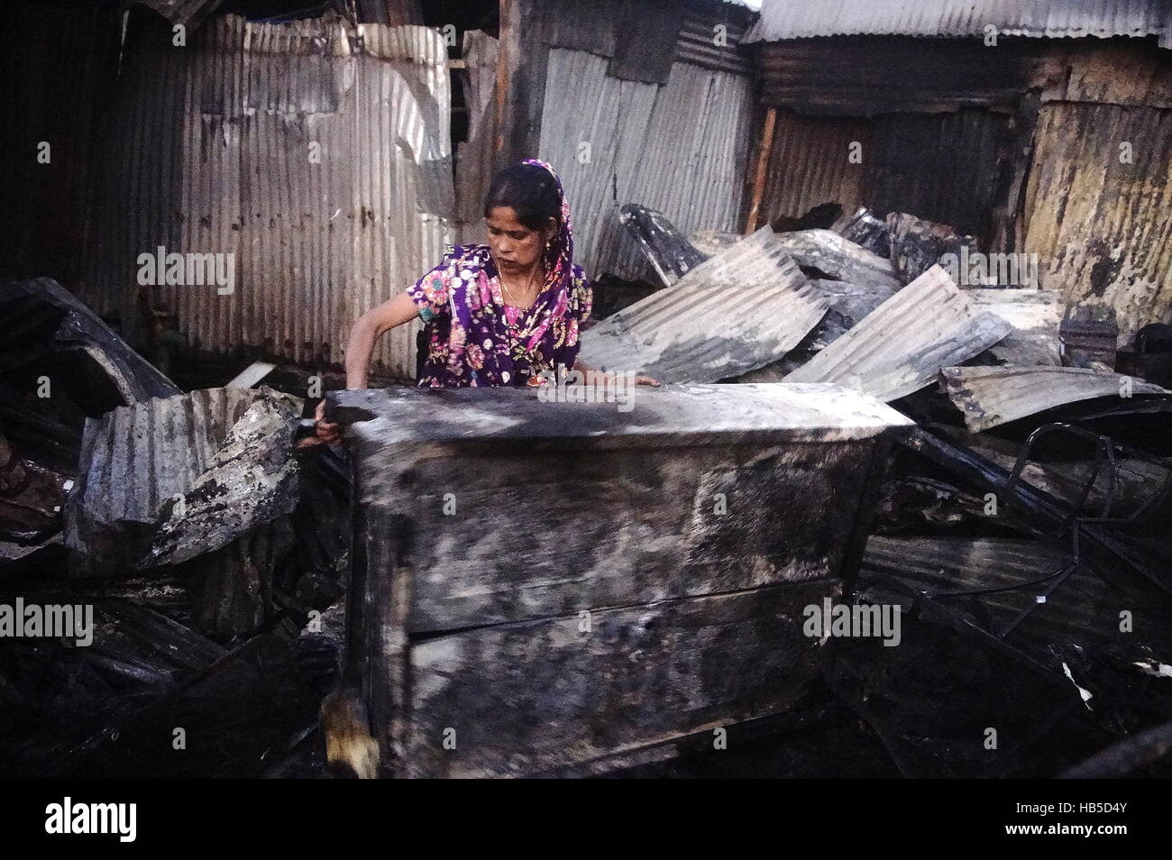 Korail slum in dhaka -Fotos und -Bildmaterial in hoher Auflösung ...