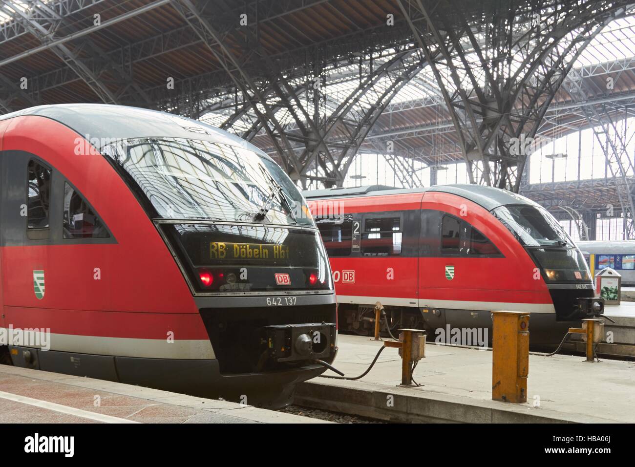 Db bahnsteig -Fotos und -Bildmaterial in hoher Auflösung – Alamy