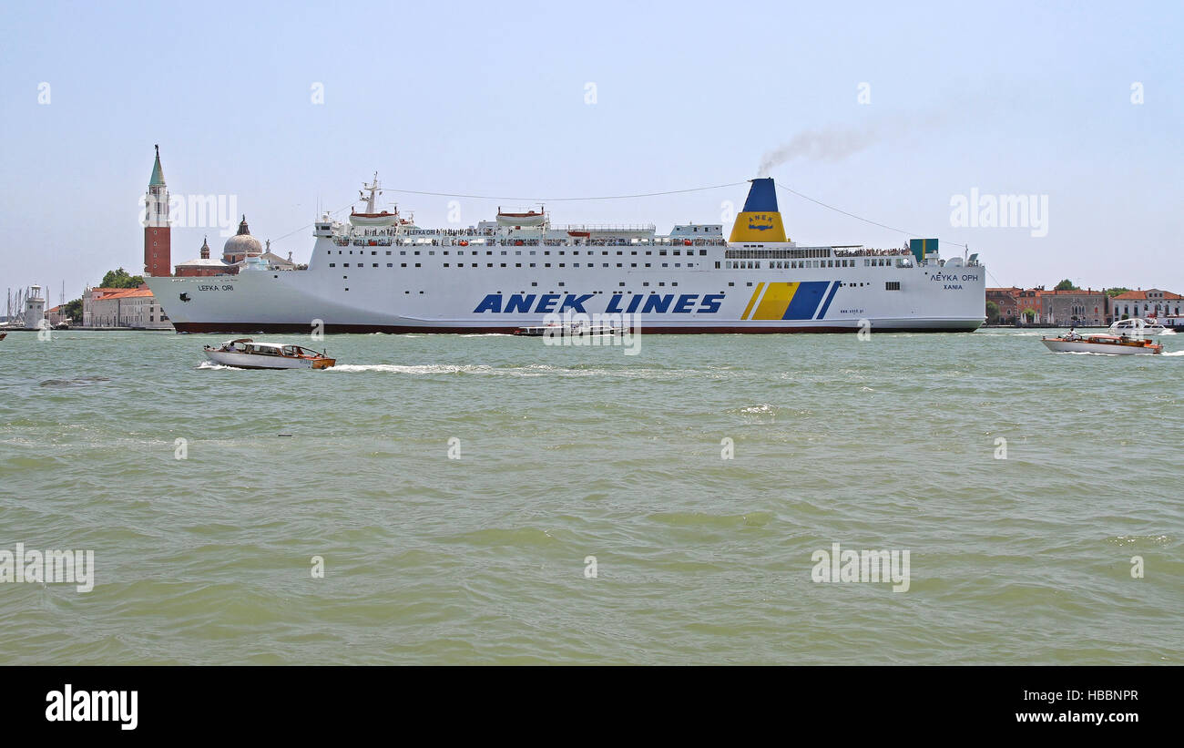 Anek linien -Fotos und -Bildmaterial in hoher Auflösung – Alamy