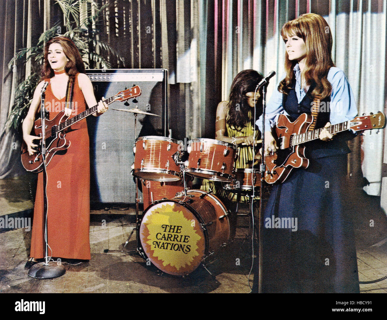 ÜBER das Tal von THE DOLLS, von links: Cynthia Myers, Marcia McBroom ...