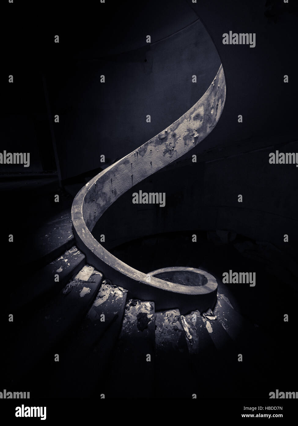 Verdrehte treppen -Fotos und -Bildmaterial in hoher Auflösung – Alamy