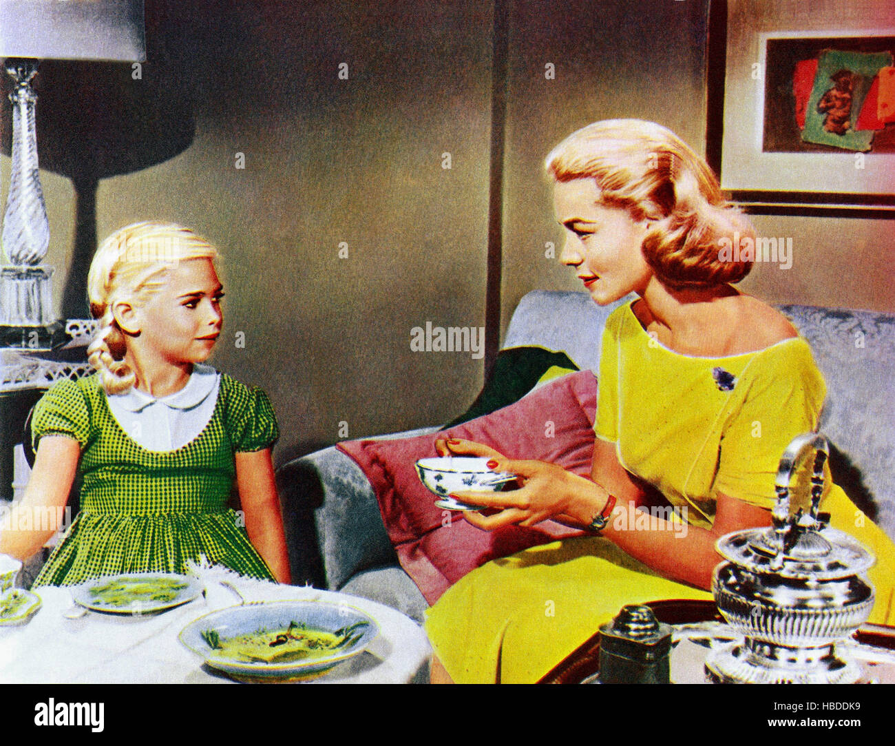 DAS Geschenk der Liebe, von links: Evelyn Rudie, Lauren Bacall, 1958 ...