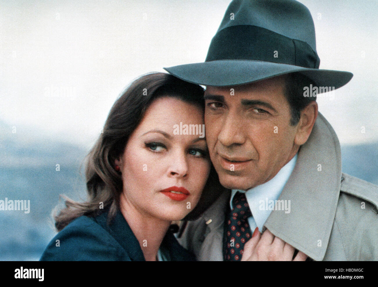 DER Mann mit BOGARTS Gesicht, von links: Michelle Phillips, Robert ...