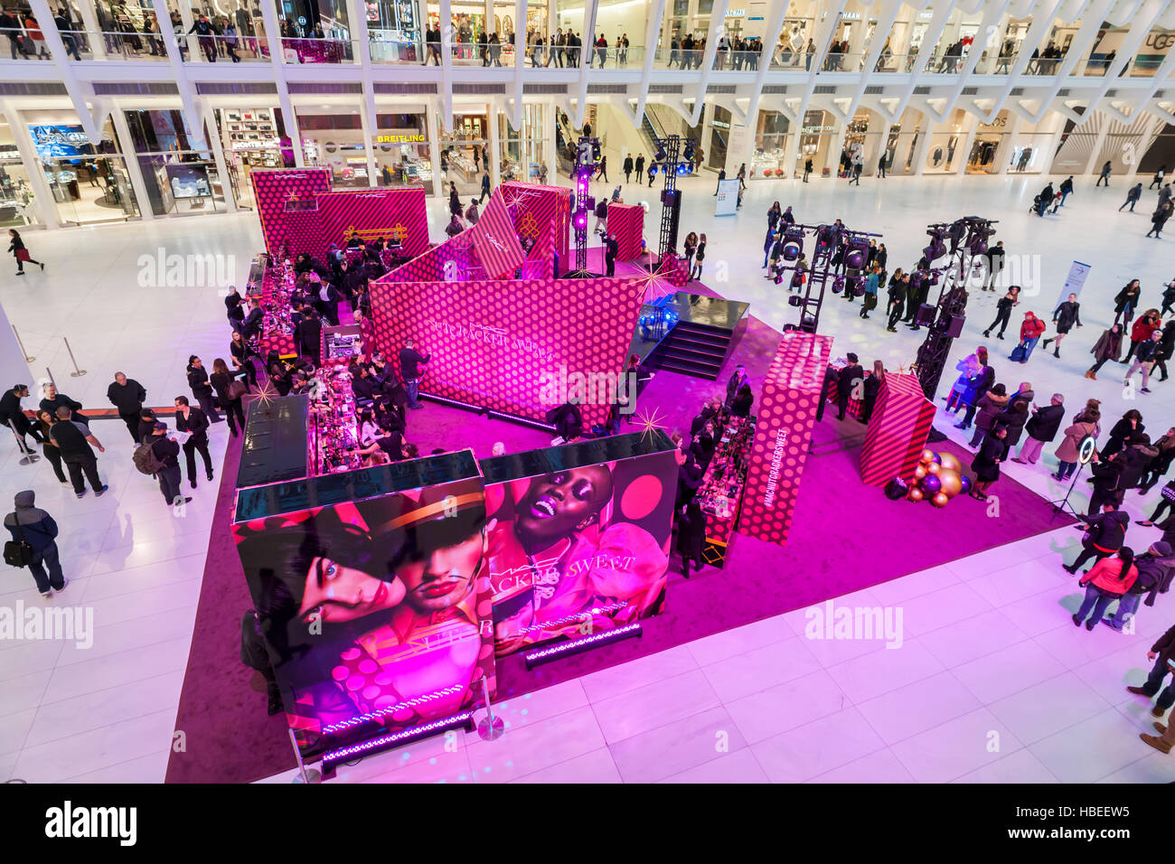 Mac cosmetics branding event in -Fotos und -Bildmaterial in hoher ...