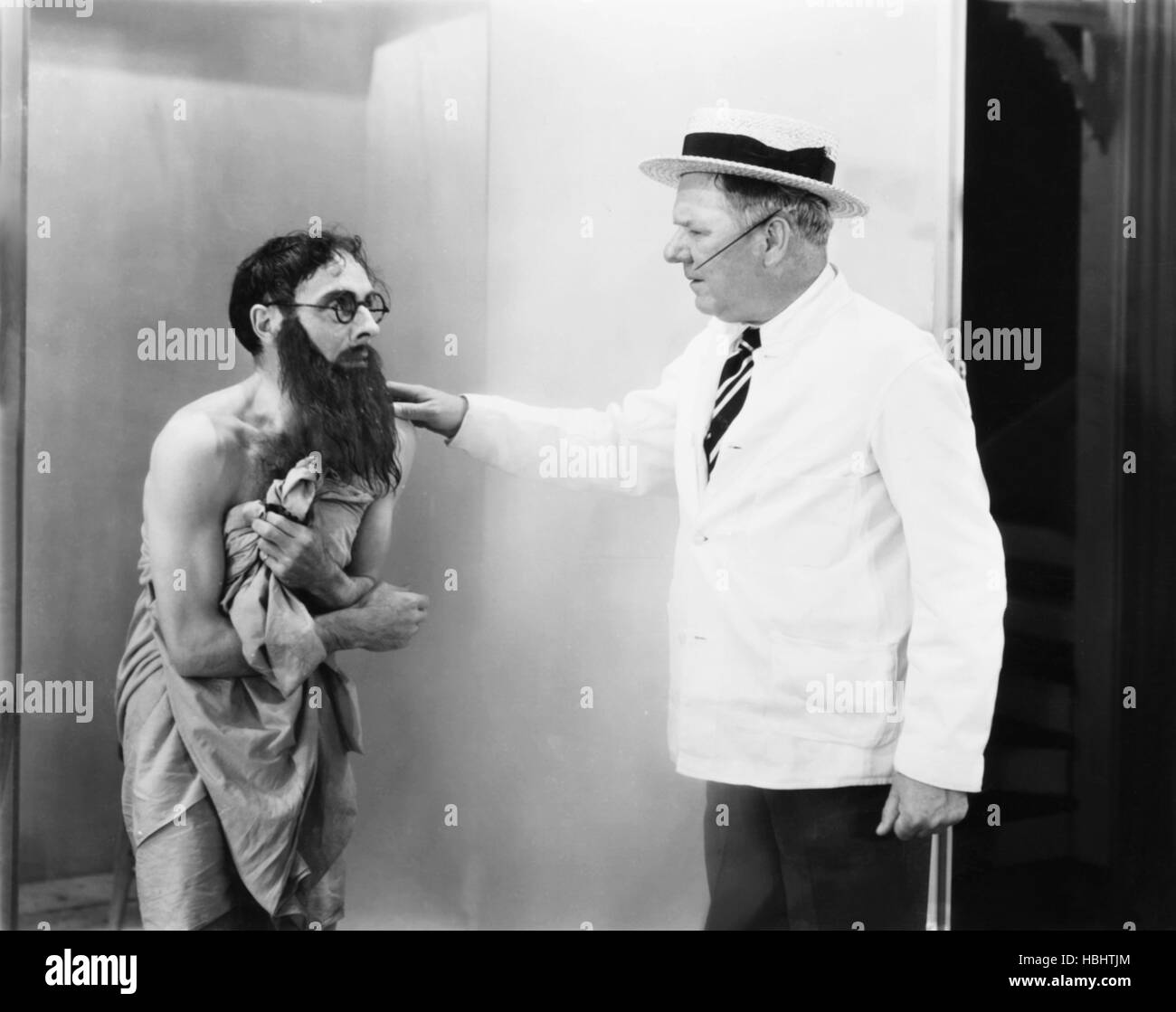 THE BARBER SHOP, von links, Billy Bletcher, W.C. Fields, 1933 ...