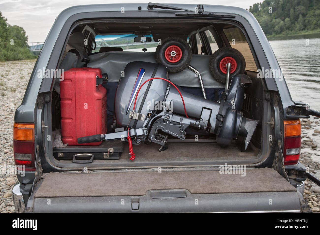 Auto boot schiff boot -Fotos und -Bildmaterial in hoher Auflösung – Alamy