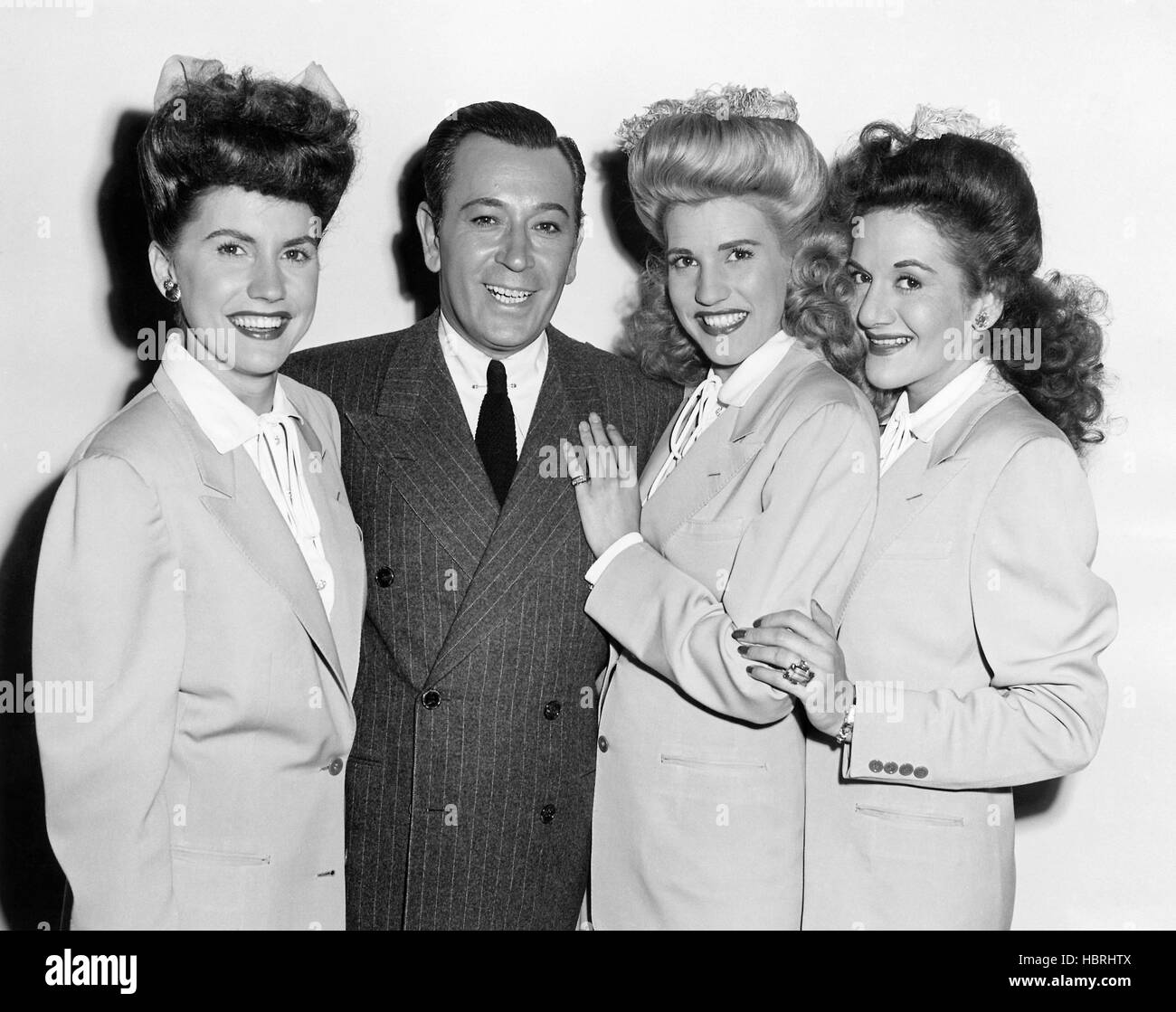 Folgen Sie den BOYS (aka drei CHEERS FOR THE BOYS), The Andrews Sisters ...