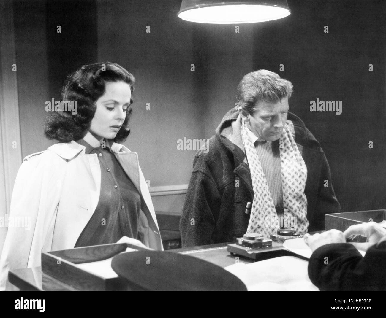 DER intime fremde (aka FINGER der Schuld), von links: Mary Murphy ...