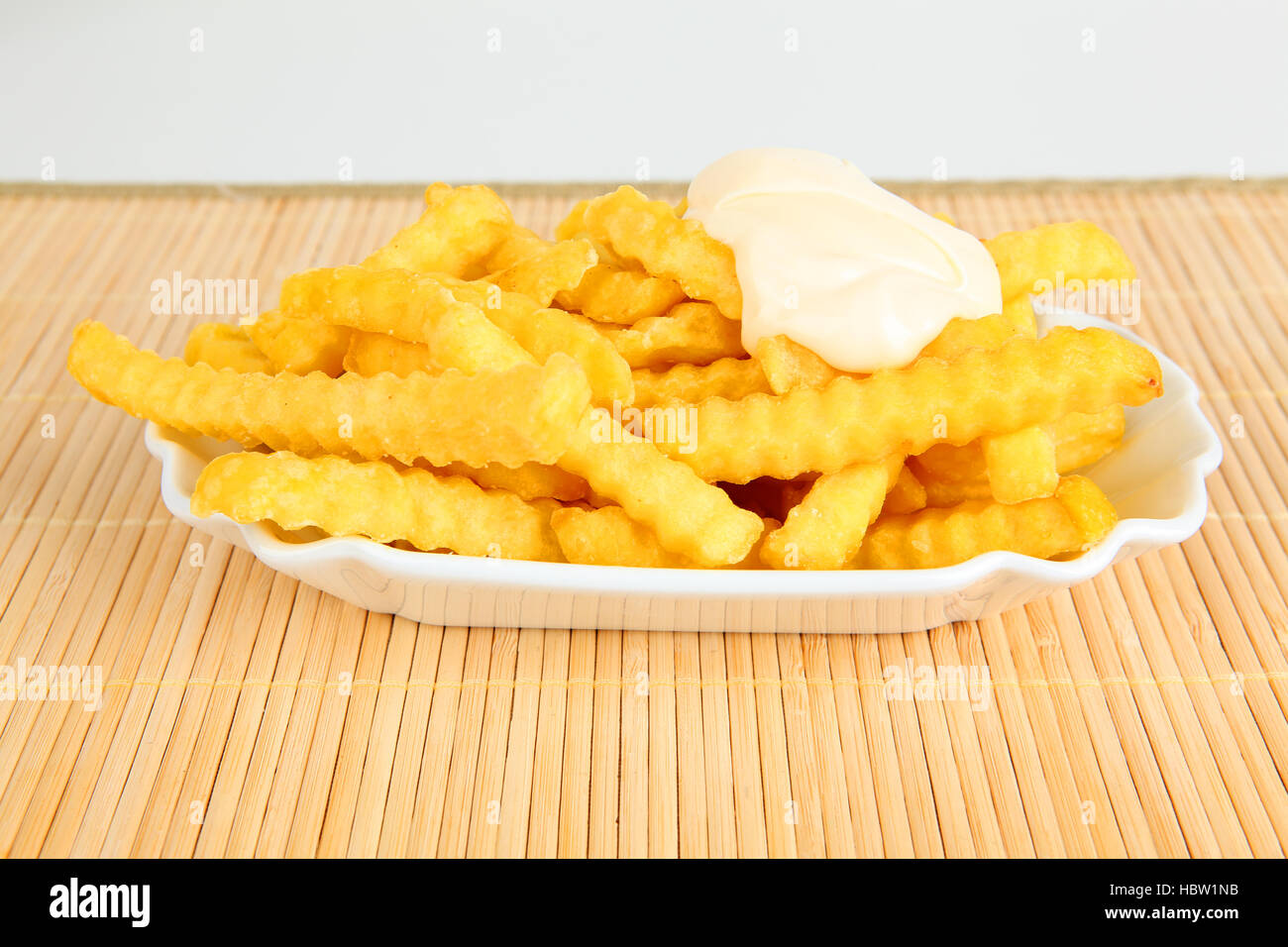 Pommes frites und mayo -Fotos und -Bildmaterial in hoher Auflösung – Alamy