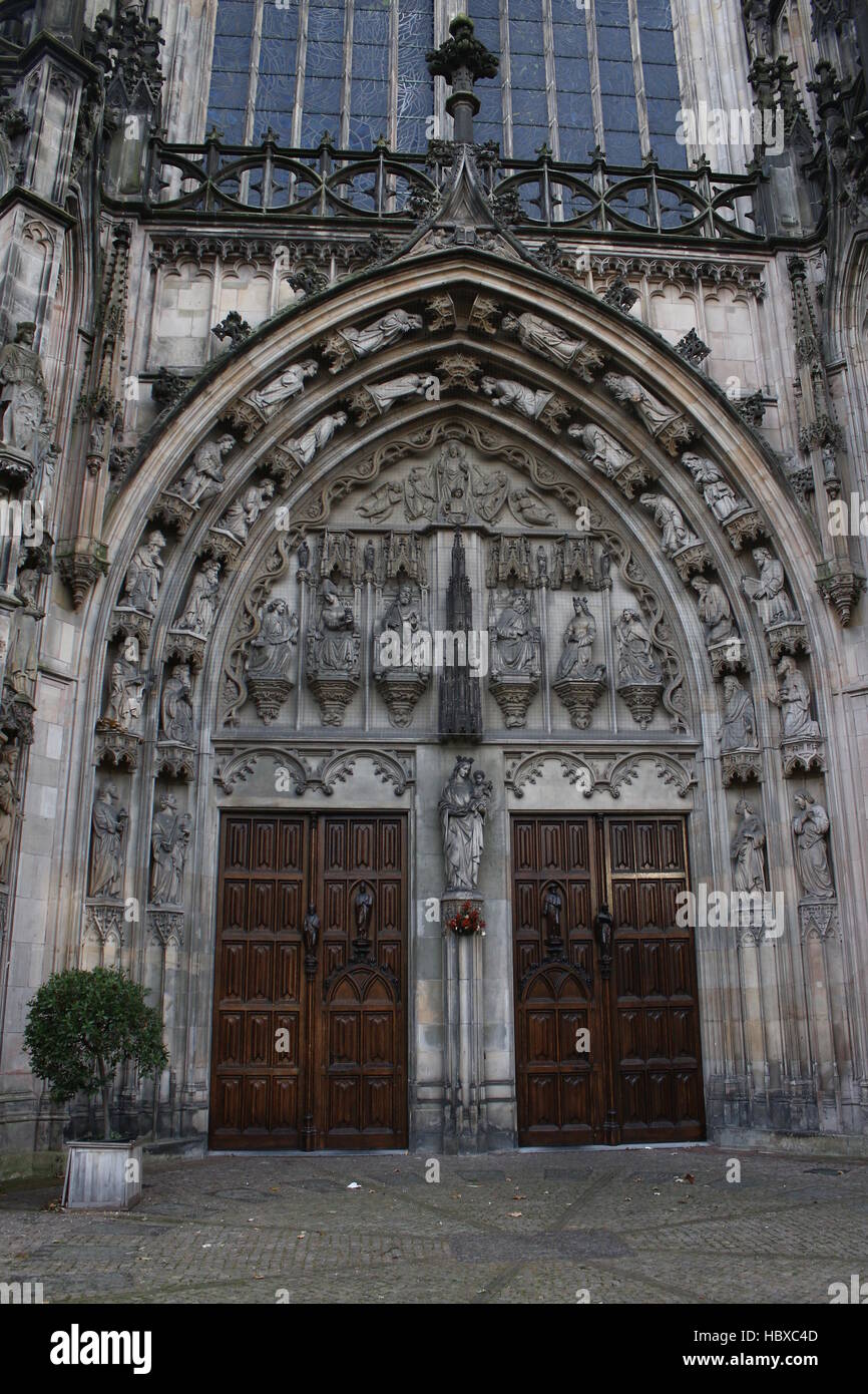 St Johannes Cathedral In S Hertogenbosch Stockfotos & St Johannes ...