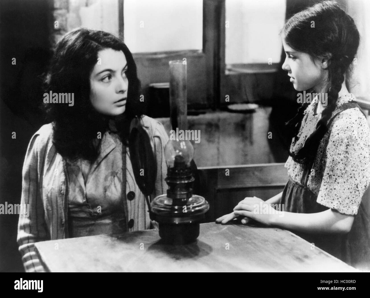 Jakob der Lügner (aka JAKOB, DER LUGNER), Blanche Kommerell, Manuela ...