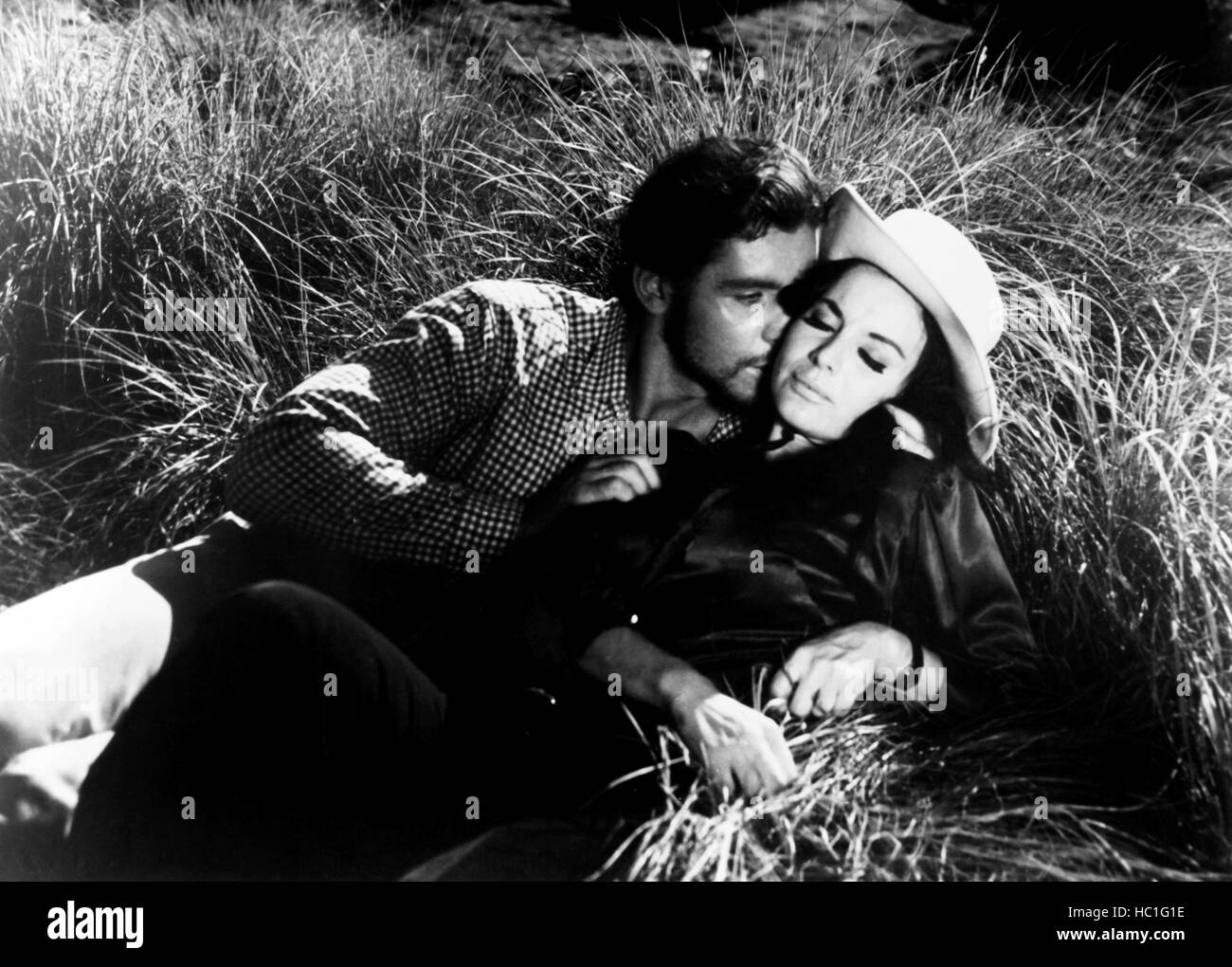 LA MUJER DE MI PADRE, (aka MUHAIR), von links, Armando Bo, Isabel Sarli, 1967 Stockfotografie ...