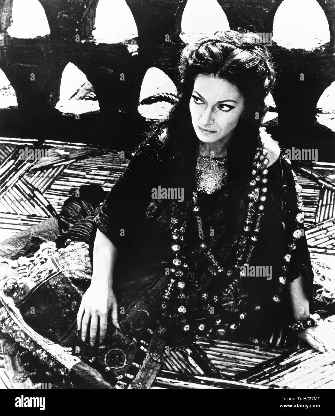 Maria callas medea 1969 -Fotos und -Bildmaterial in hoher Auflösung – Alamy