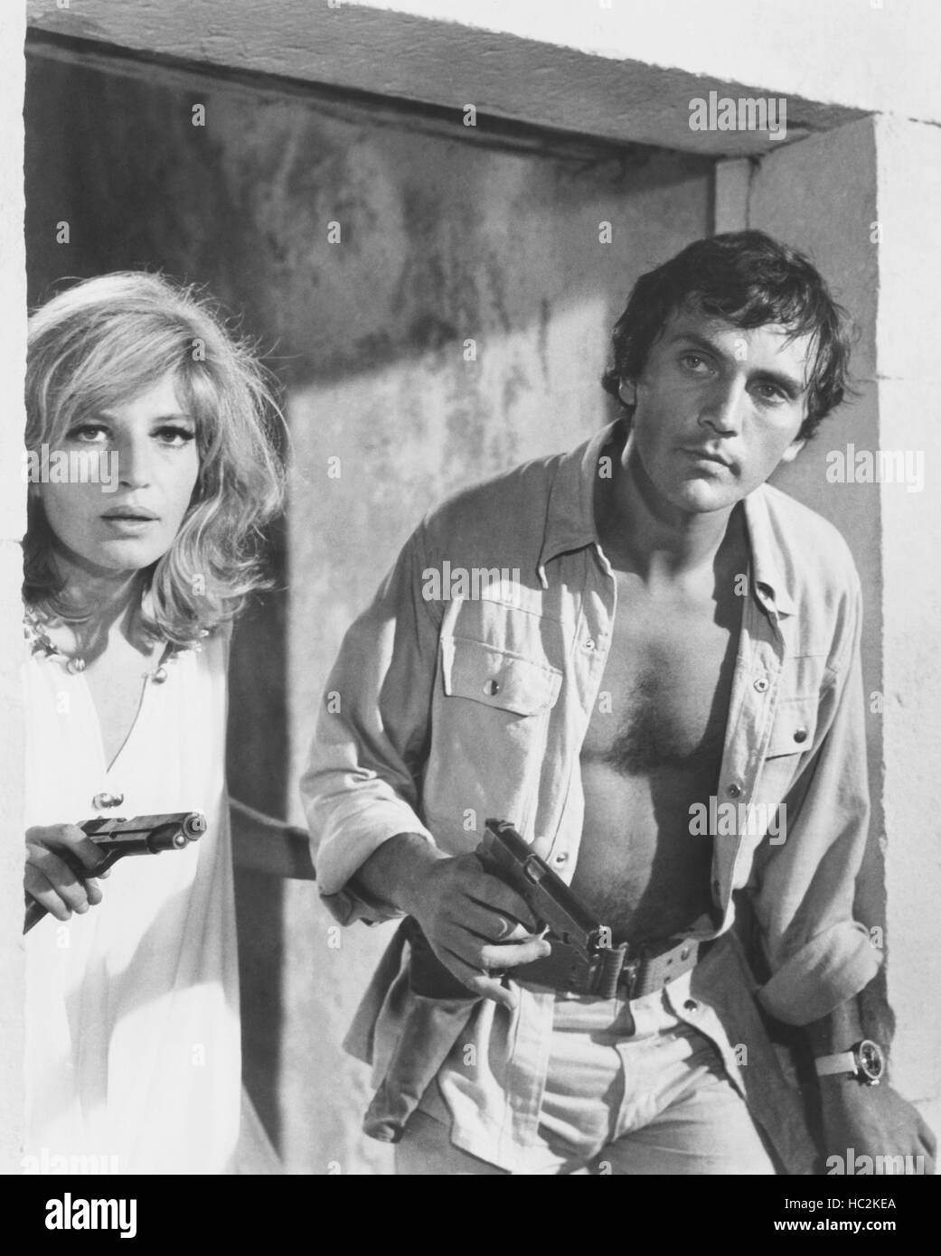 MODESTY BLAISE, von links: Monica Vitti, Terence Stamp, 1966, TM ...