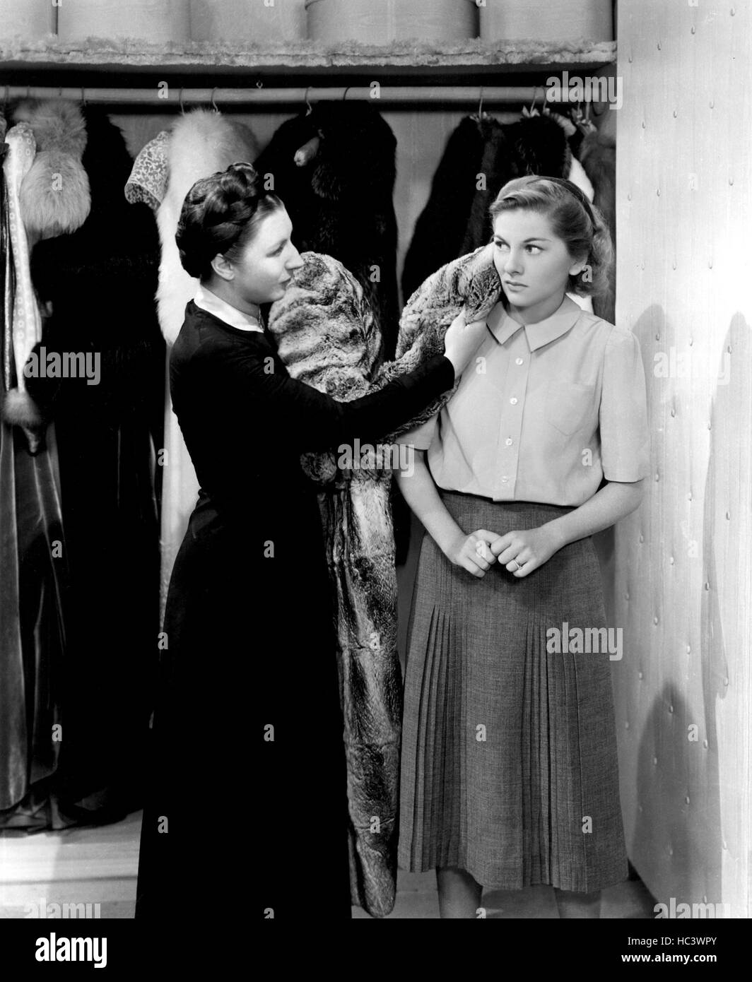 Judith anderson rebecca -Fotos und -Bildmaterial in hoher Auflösung – Alamy