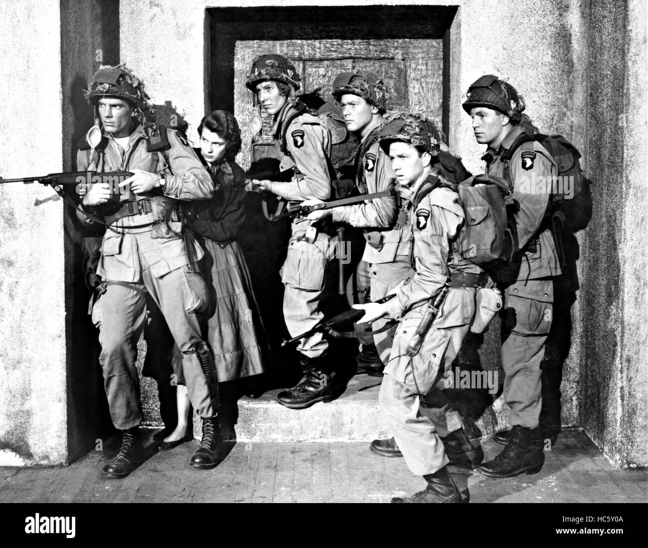 SCREAMING EAGLES, l-r: Tom Tryon, Jacqueline Beer, Jan Merlin, Martin Milner, Alvy Moore, Joe Di ...