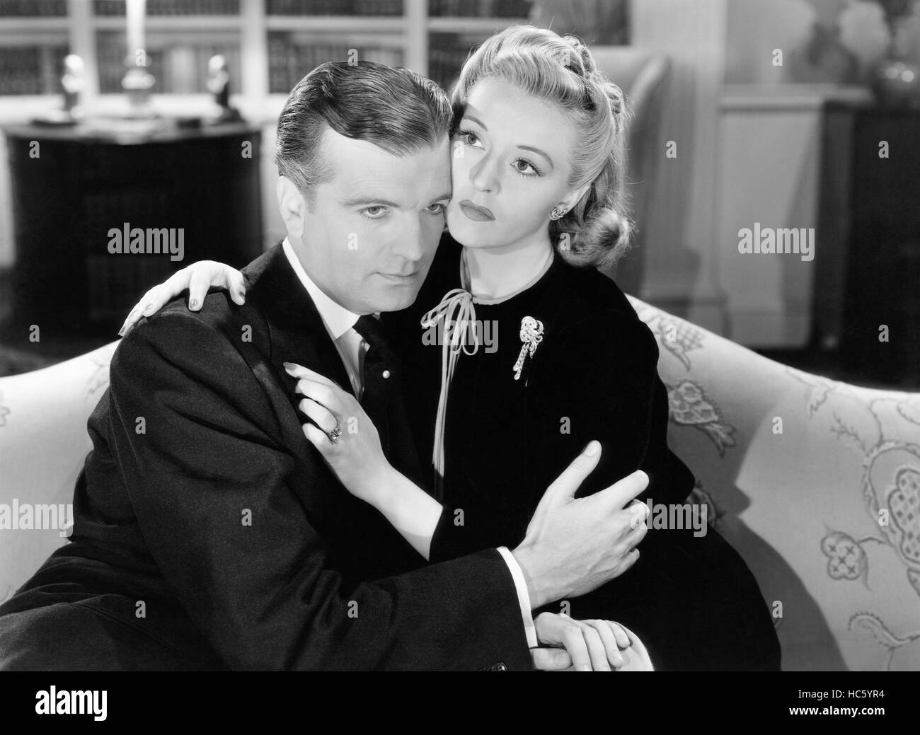 SCOTLAND YARD, von links: John Loder, Nancy Kelly, 1941, TM und ...