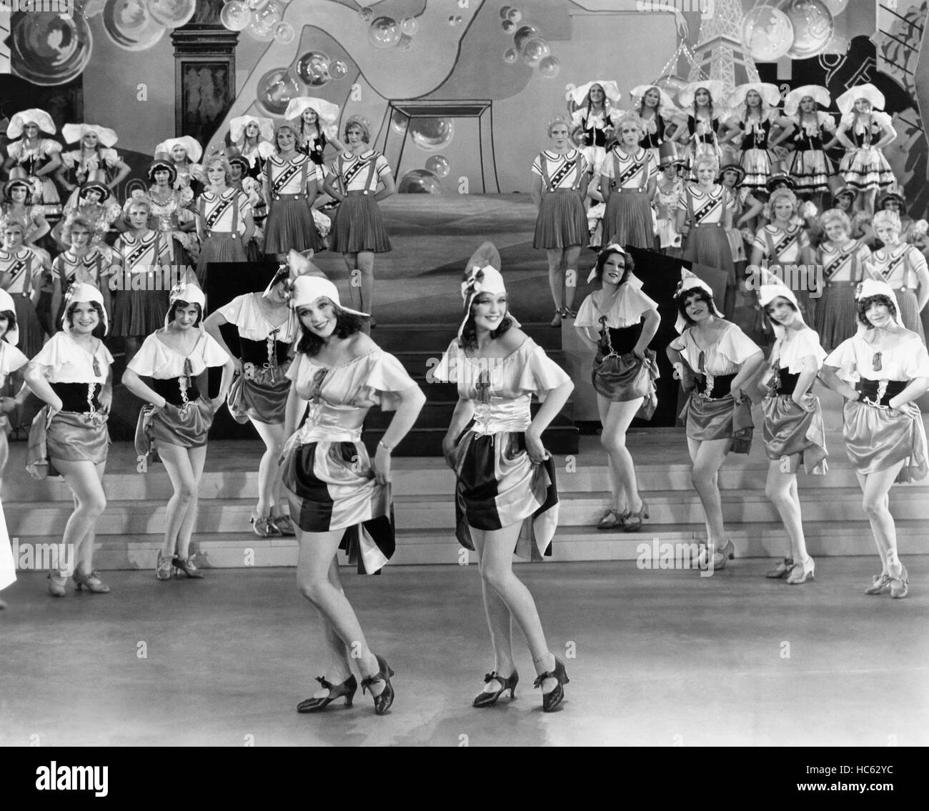 DIE zeigen zeigt, von links, vorne, Sally Blane, Loretta Young, in "My ...