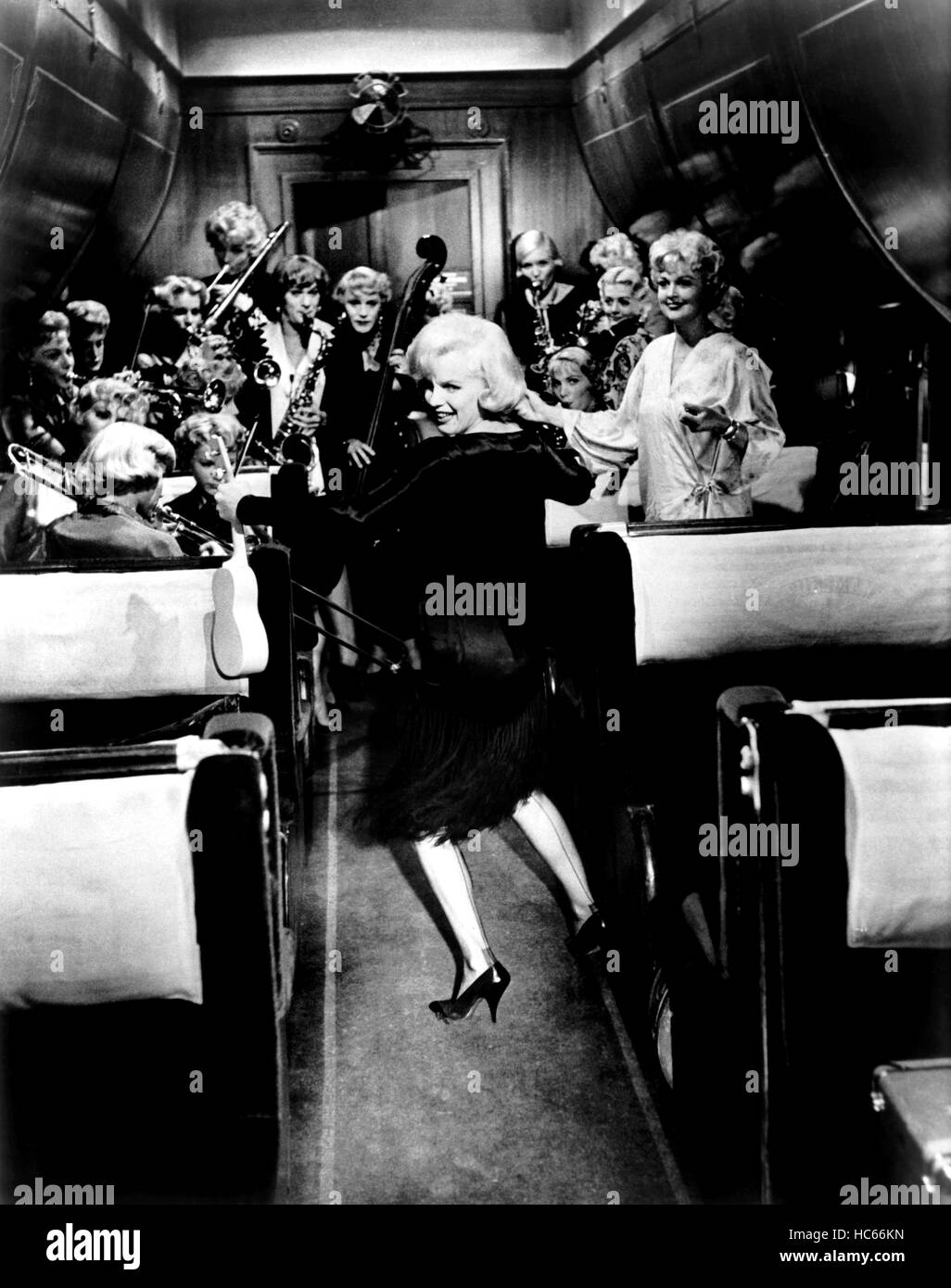 Einige mögen es heiß, Marilyn Monroe (Hintergrund, Grace Lee Whitney ...