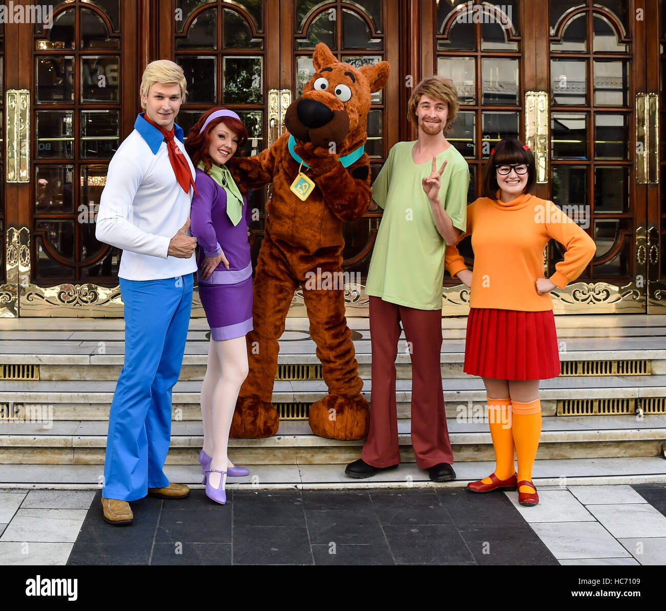 Scooby Doo und die Mystery Inc. Bande ankommen im London Palladium vor ...