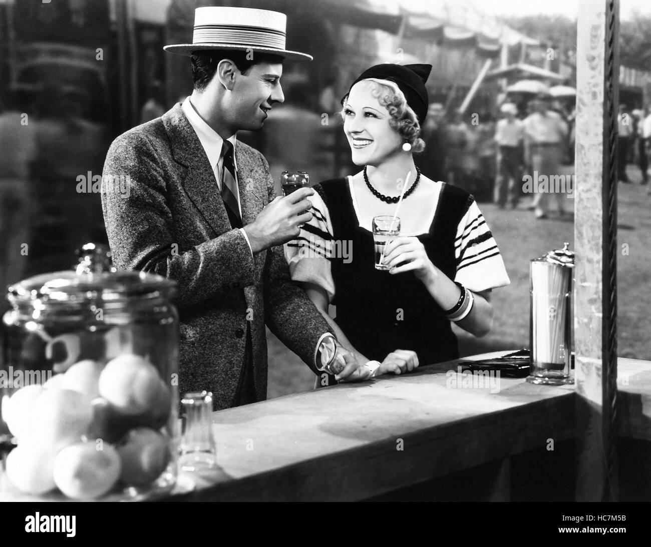 STATE FAIR, von links: Norman Foster, Sally Eilers, 1933, TM ...