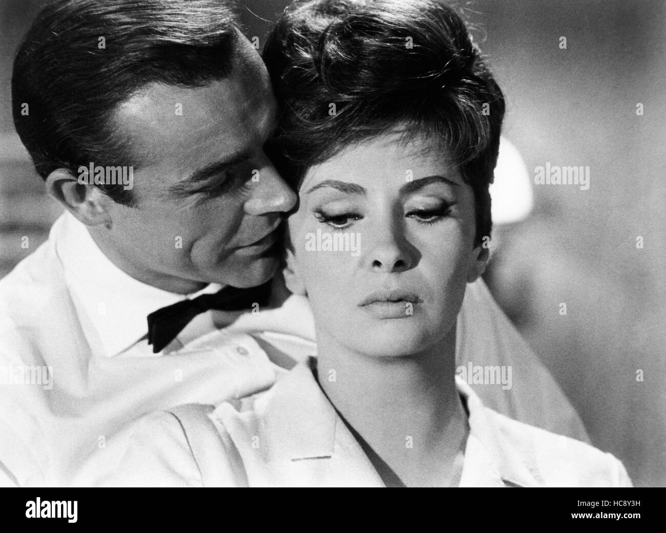 Frau von Stroh, Sean Connery, Gina Lollobrigida, 1964 Stockfotografie ...