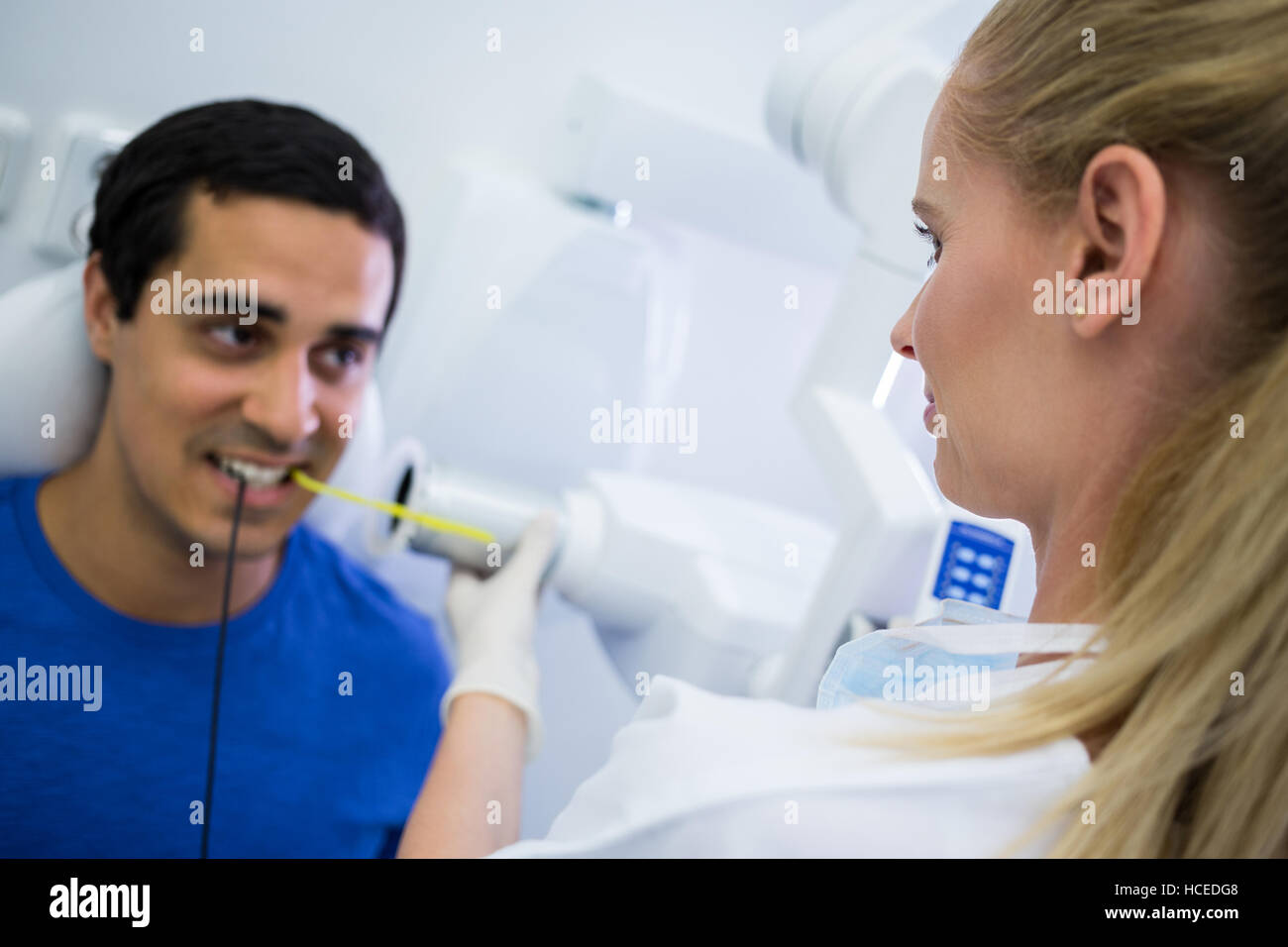 Zahnarzt röntgen -Fotos und -Bildmaterial in hoher Auflösung – Alamy