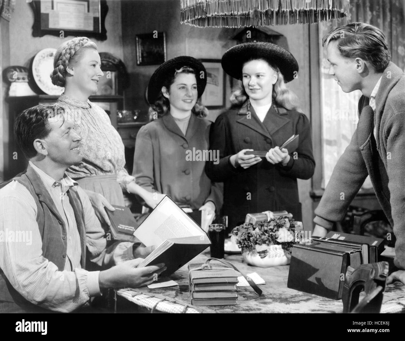 Ich erinnere mich, MAMA, Philip Dorn, Irene Dunne, Peggy McIntyre ...