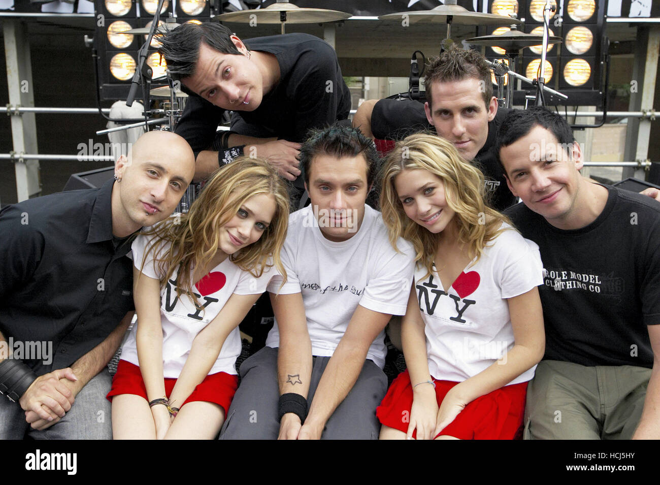 NEW YORK MINUTE, Jeff Stinco, David Desrosiers, Mary-Kate Olsen ...