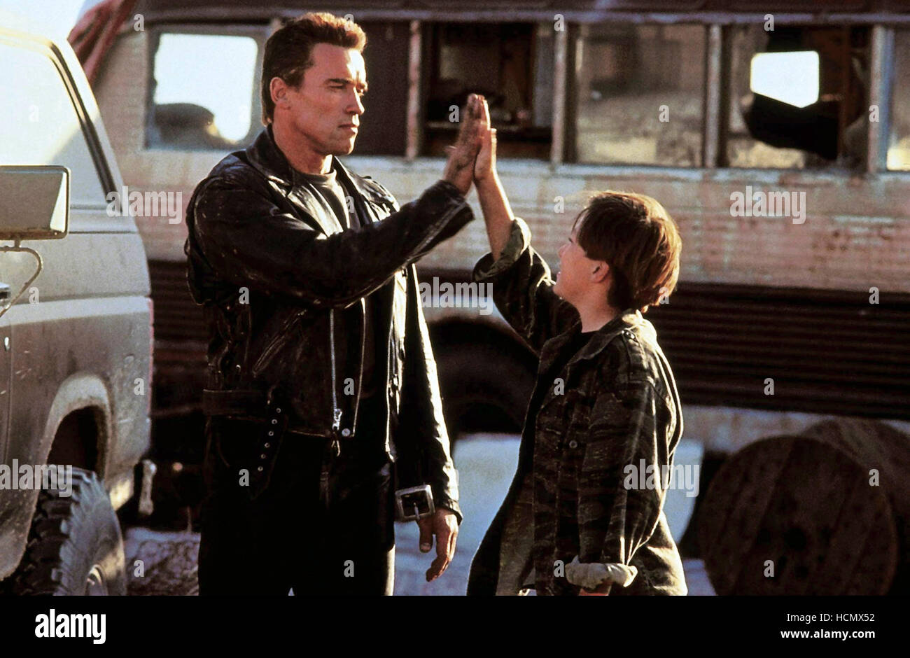 TERMINATOR 2: Judgement DAY, Arnold Schwarzenegger, Edward Furlong ...