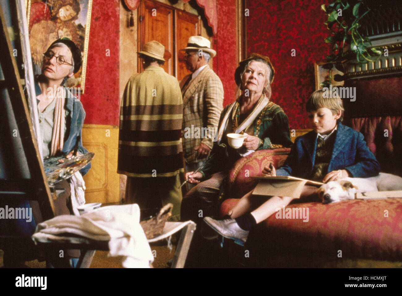 Tee mit MUSSOLINI, Judi Dench Mitte (), Charlie Lucas (rechts), 1999 ...