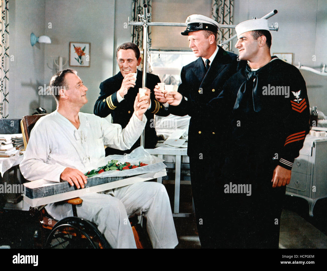 WINGS OF EAGLES, von links: John Wayne, Ken Curtis, Dan Dailey, Tige ...