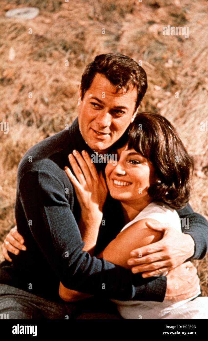 DROP DEAD DARLING (aka ARRIVEDERCI, BABY), Tony Curtis, Rosanna Schiaffino, 1966 Stockfotografie ...