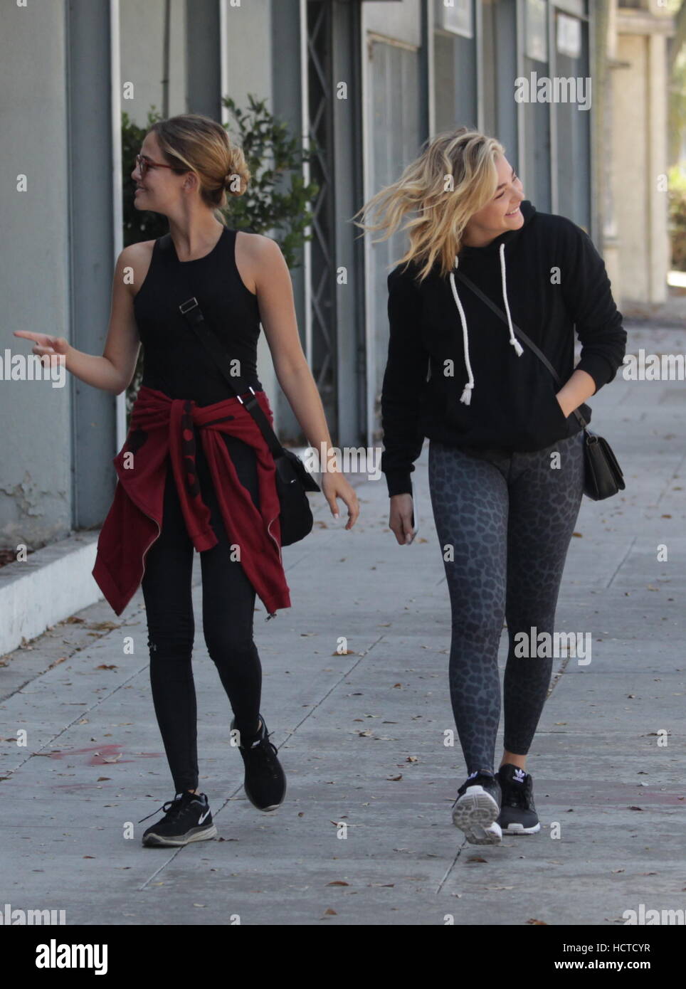 Chloë Grace Moretz Ankunft in ihrem Pilates-Klasse in Beverly Hills mit ...