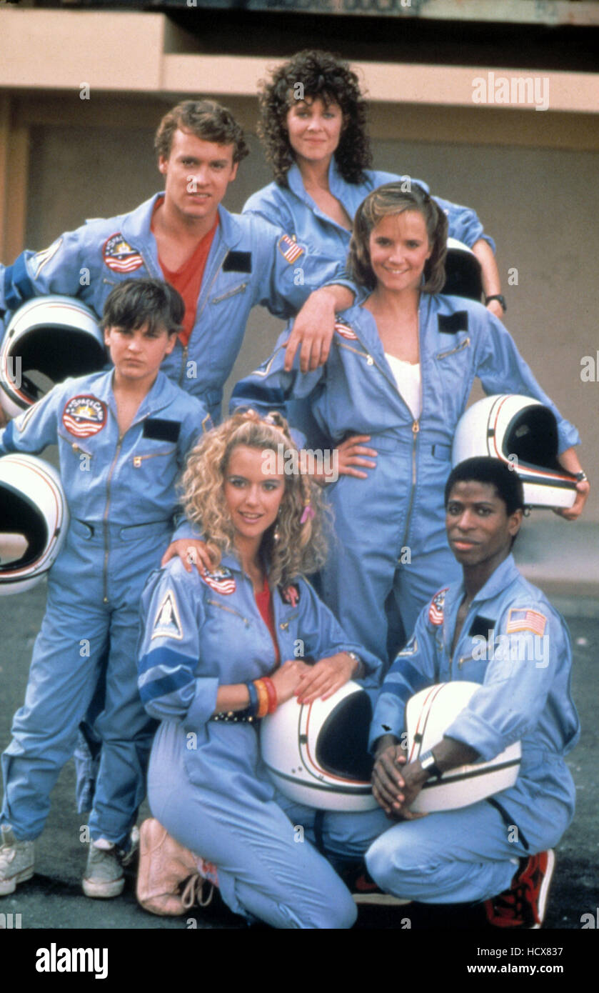 SPACECAMP, Kate Capshaw, Tate Donovan, Lea Thompson, Joaquin Phoenix, Kelly Preston, Larry B ...