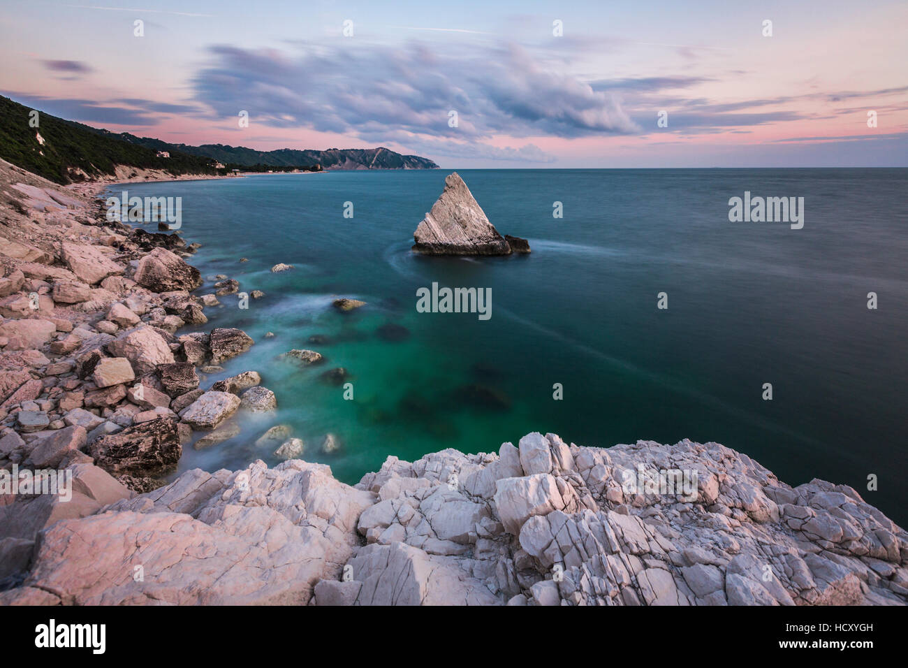 Provinz ancona strand -Fotos und -Bildmaterial in hoher Auflösung – Alamy