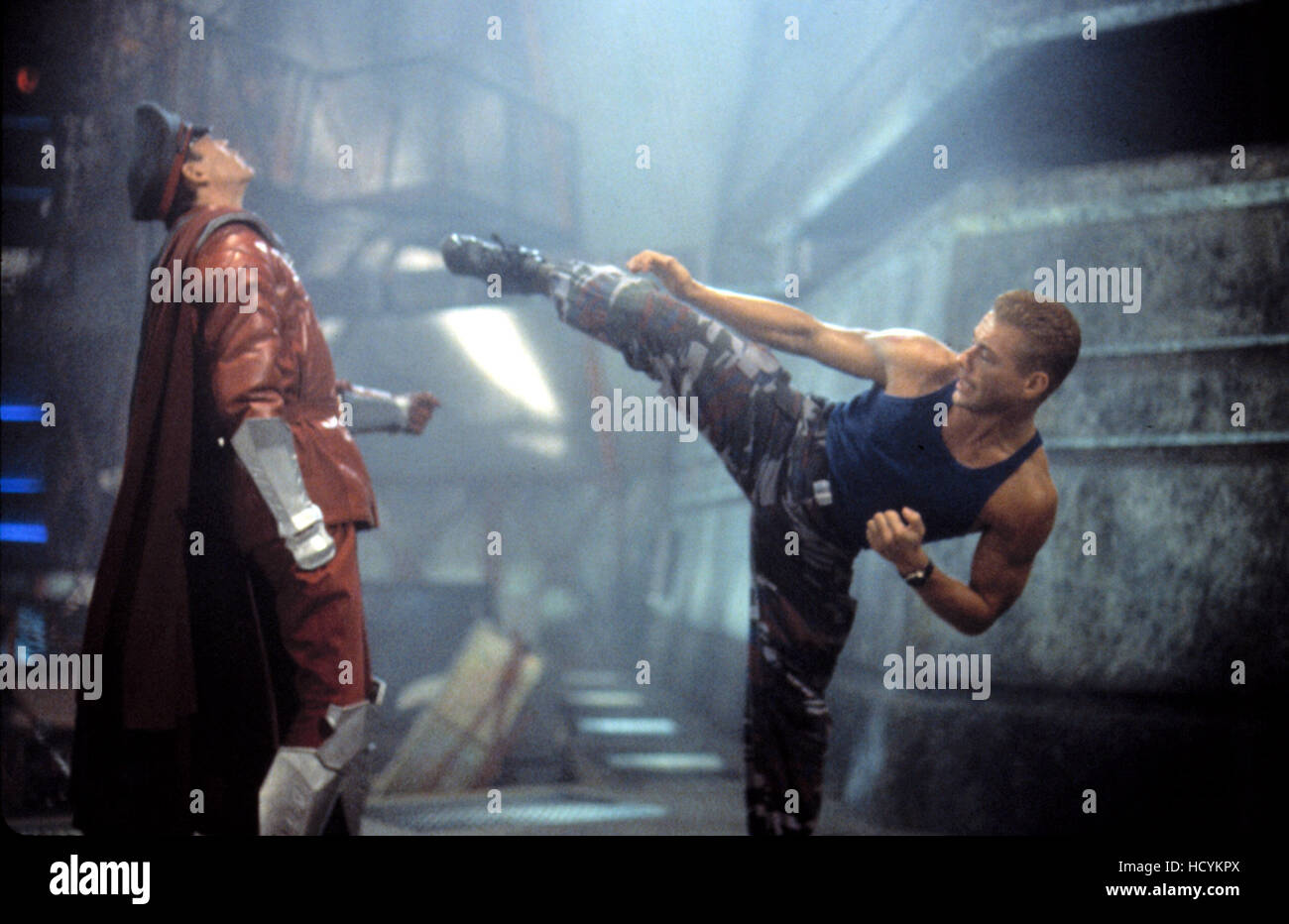 STREET FIGHTER, Raul Julia, Jean Claude Van Damme, 1994. (c) Columbia ...