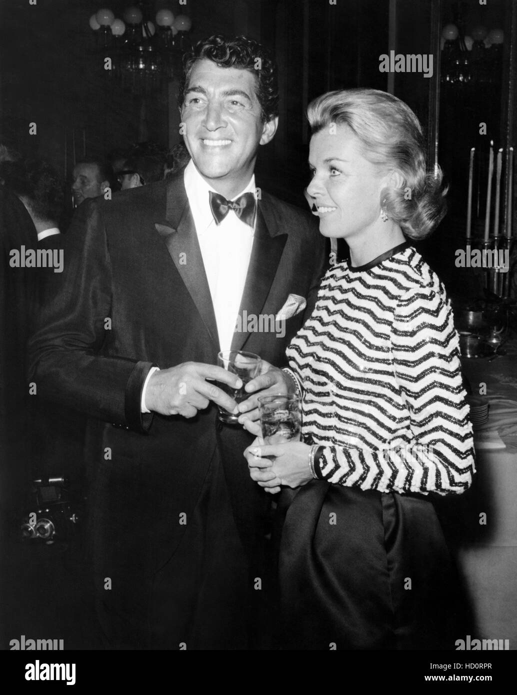 Dean Martin, links, mit seiner zweiten Frau, Jeanne Martin, ca. 1970 ...