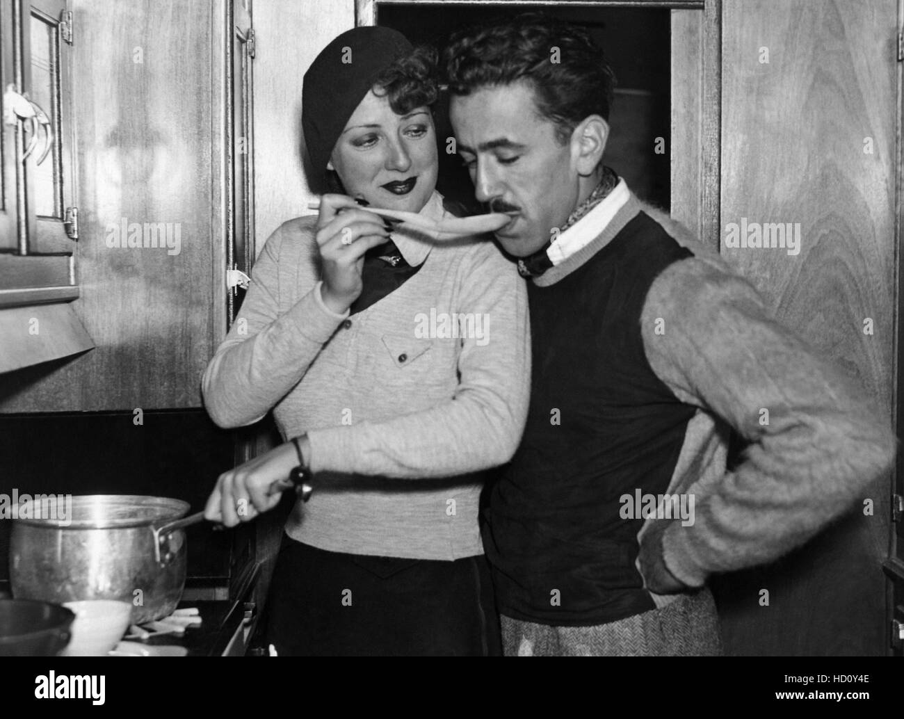 Gypsy Rose Lee, und ihr Ehemann, Robert Mizzy, in ihrer Heimat Highland ...