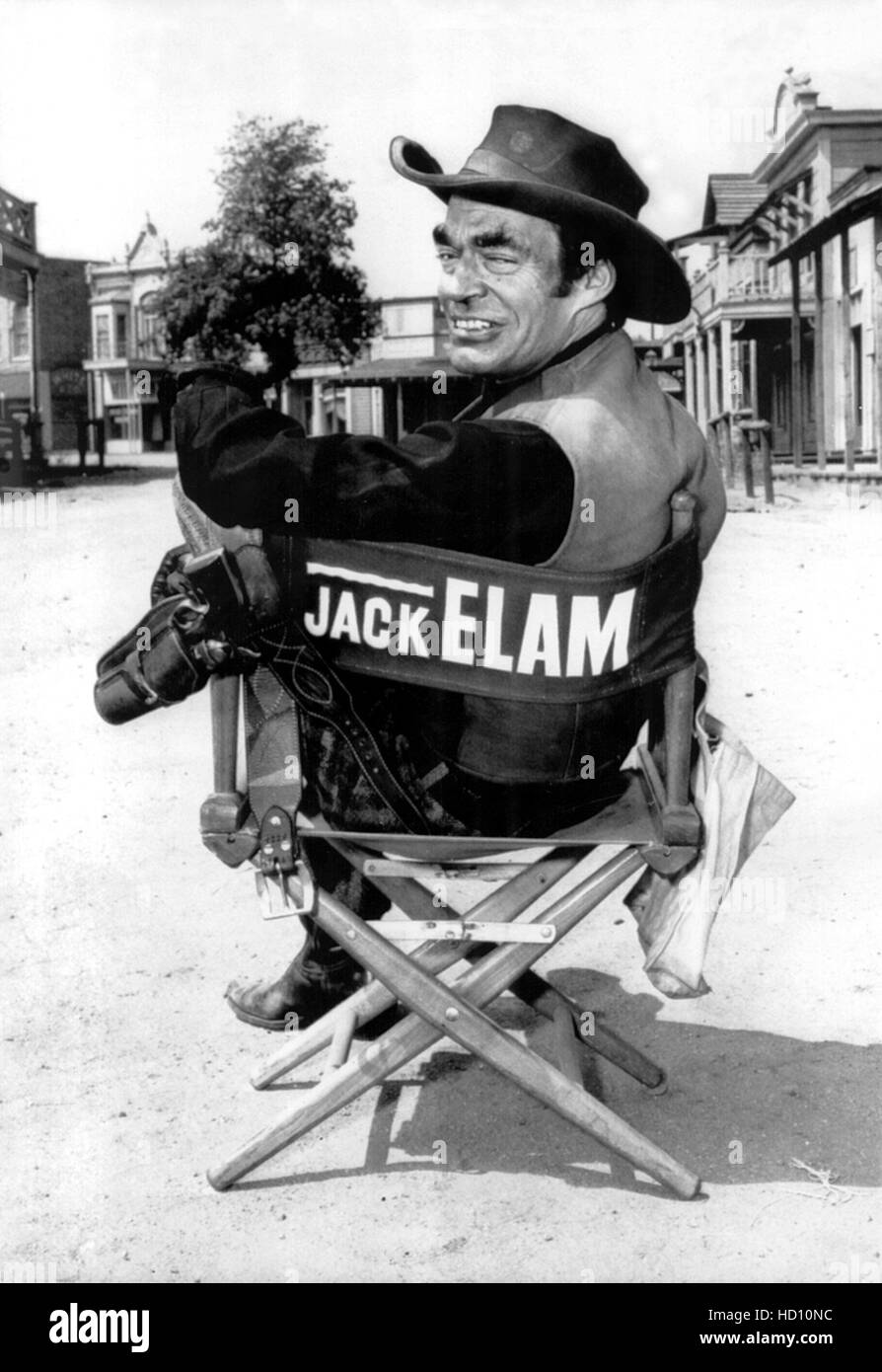 JACK ELAM entspannt auf dem Warners Los zwischen den Aufnahmen von ...