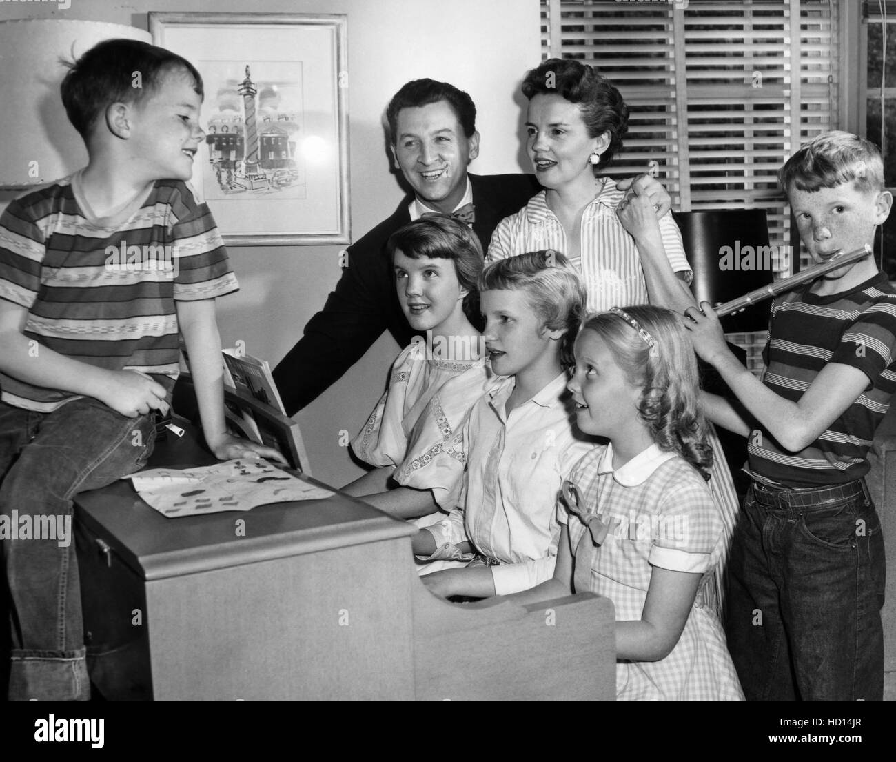 Eddie Bracken mit Frau, Connie, Kinder, David, Judy, Carolyn, Susan ...