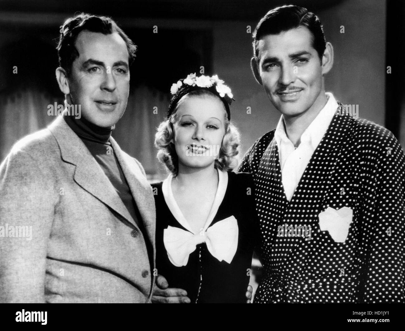 Regisseur JACK CONWAY mit Co-Stars JEAN HARLOW und CLARK GABLE am Set ...