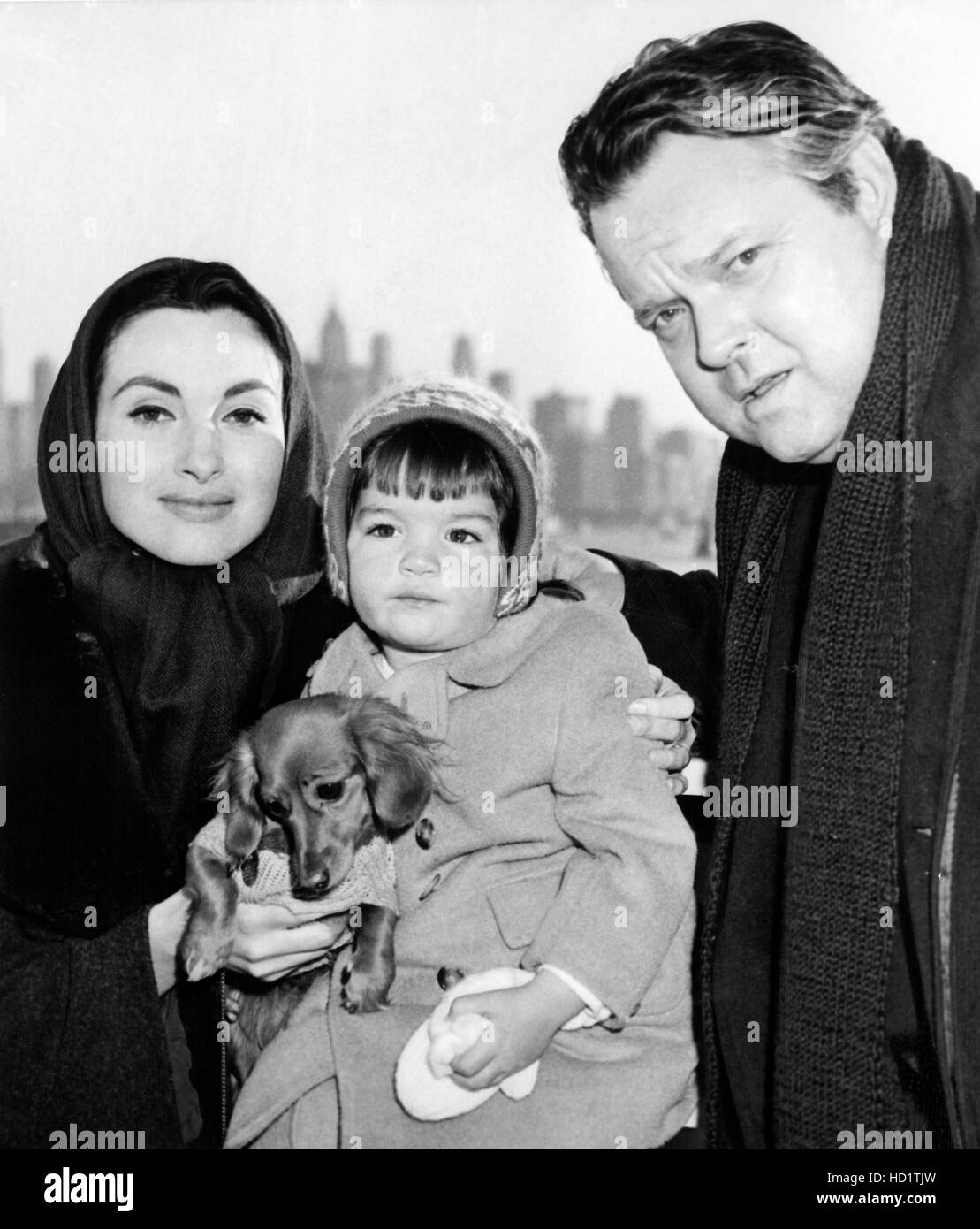 Orson Welles, mit 3. Frau, Paola Mori, ihre Tochter Beatrice Welles und ...
