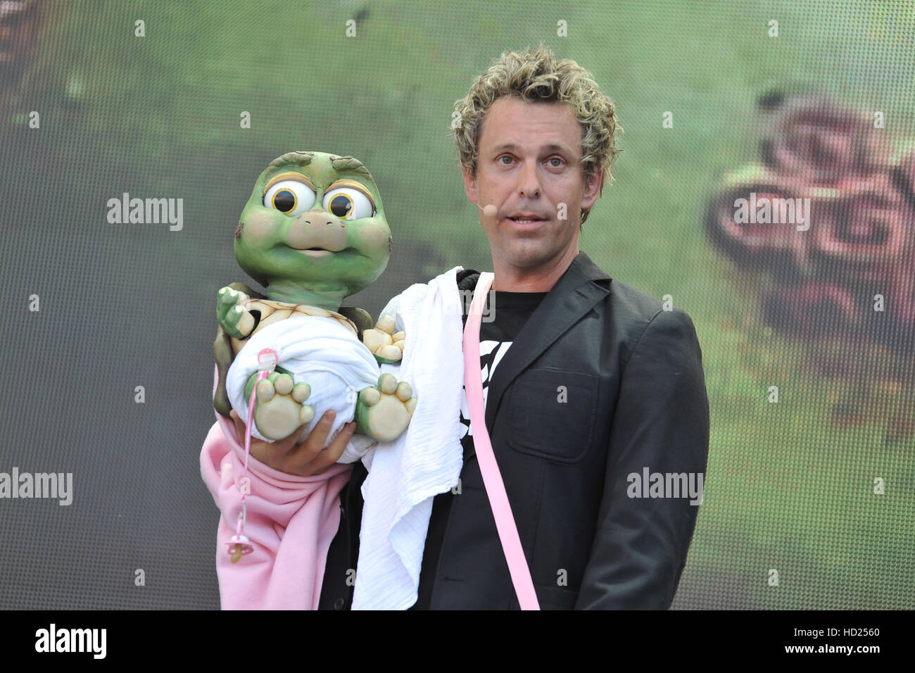 Sascha Grammel führt auf der Bühne der Stars für kostenlose 2016 Open ...