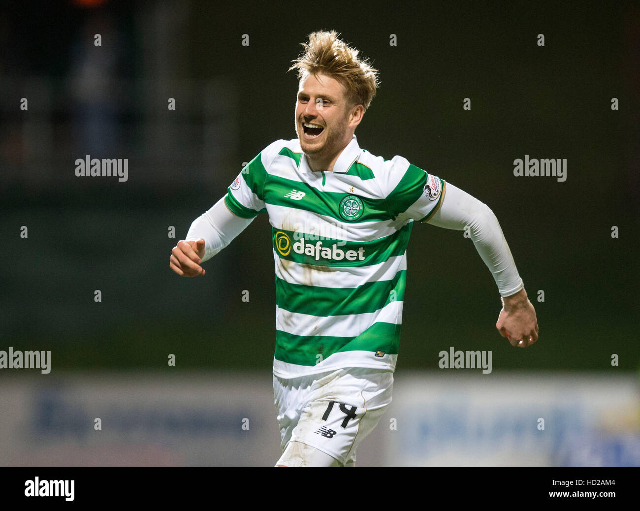 Celtic Stuart Armstrong Feiert Das Tor Stockfotos und -bilder Kaufen ...