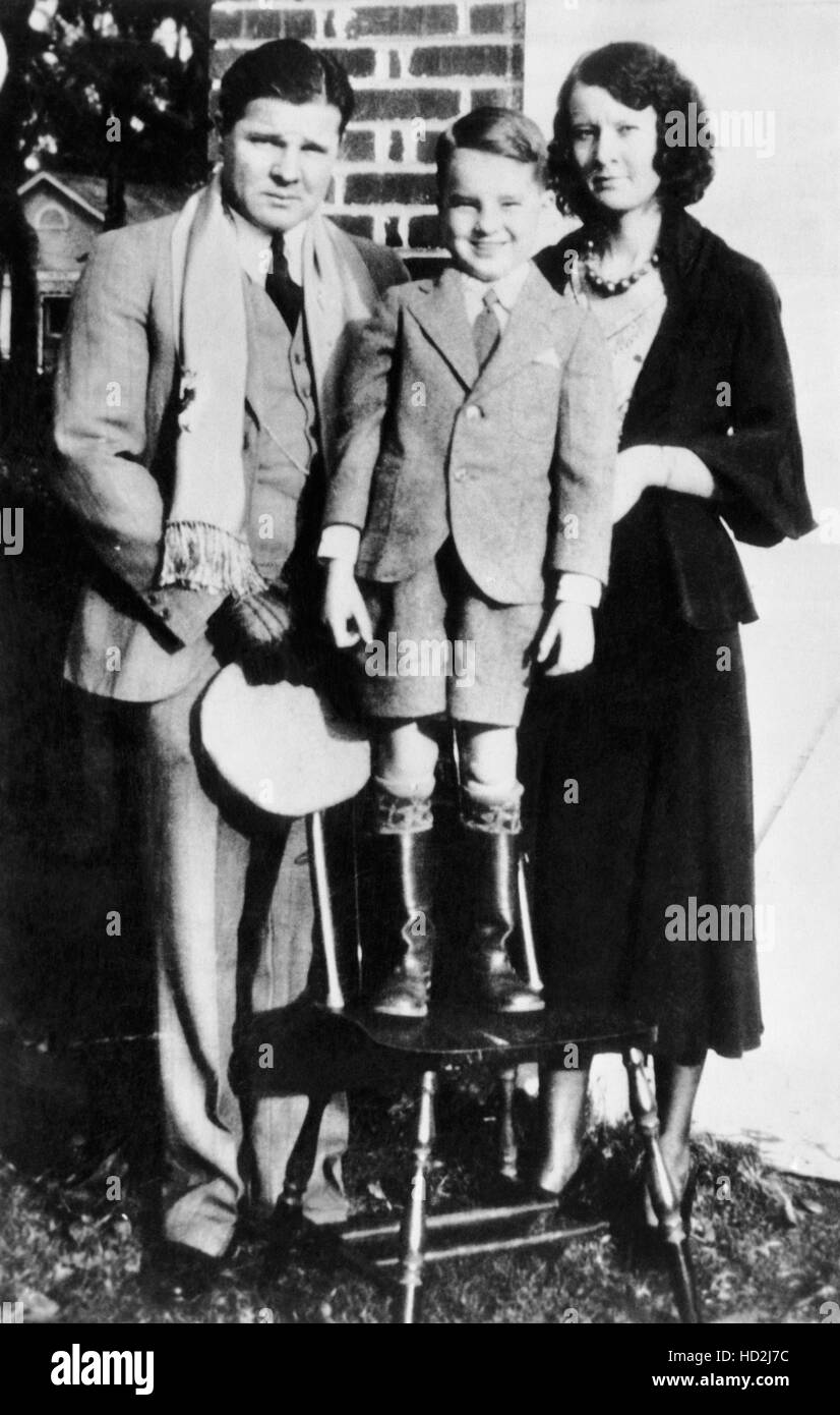 Von links, Charles Arthur Floyd, (aka Pretty Boy Floyd), sein Sohn ...